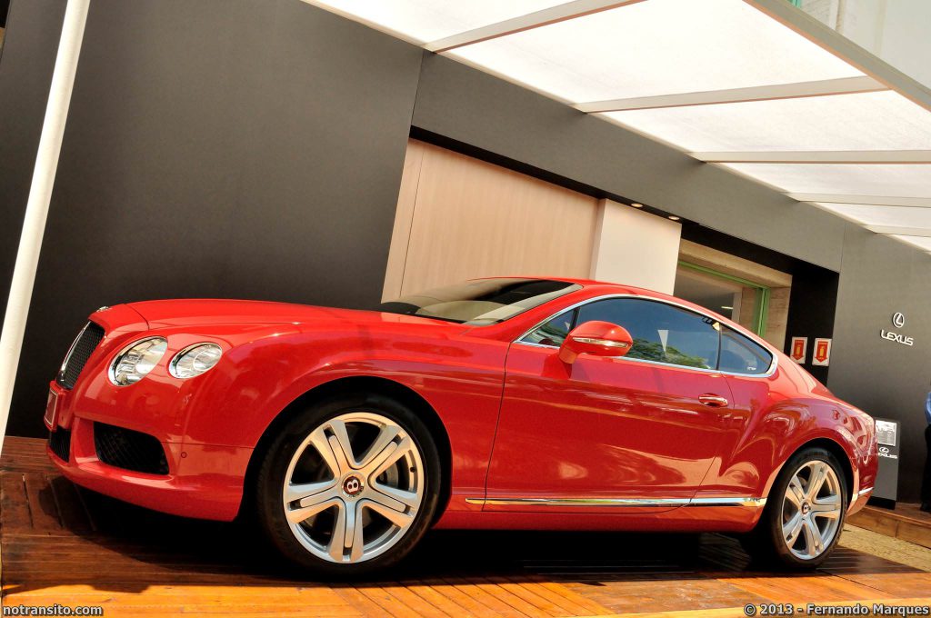 Bentley-Continental-GT-St-James-Red-Auto-Premium-Show-002 – No Trânsito