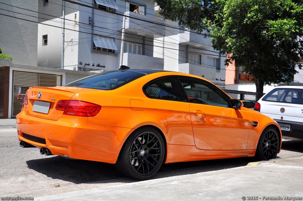 BMW M3 E92 Fire Orange – No Trânsito